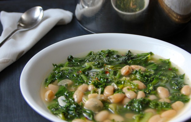 Cannellini & Escarole Stew with Parmesan Garlic Toast - Emma's Little ...